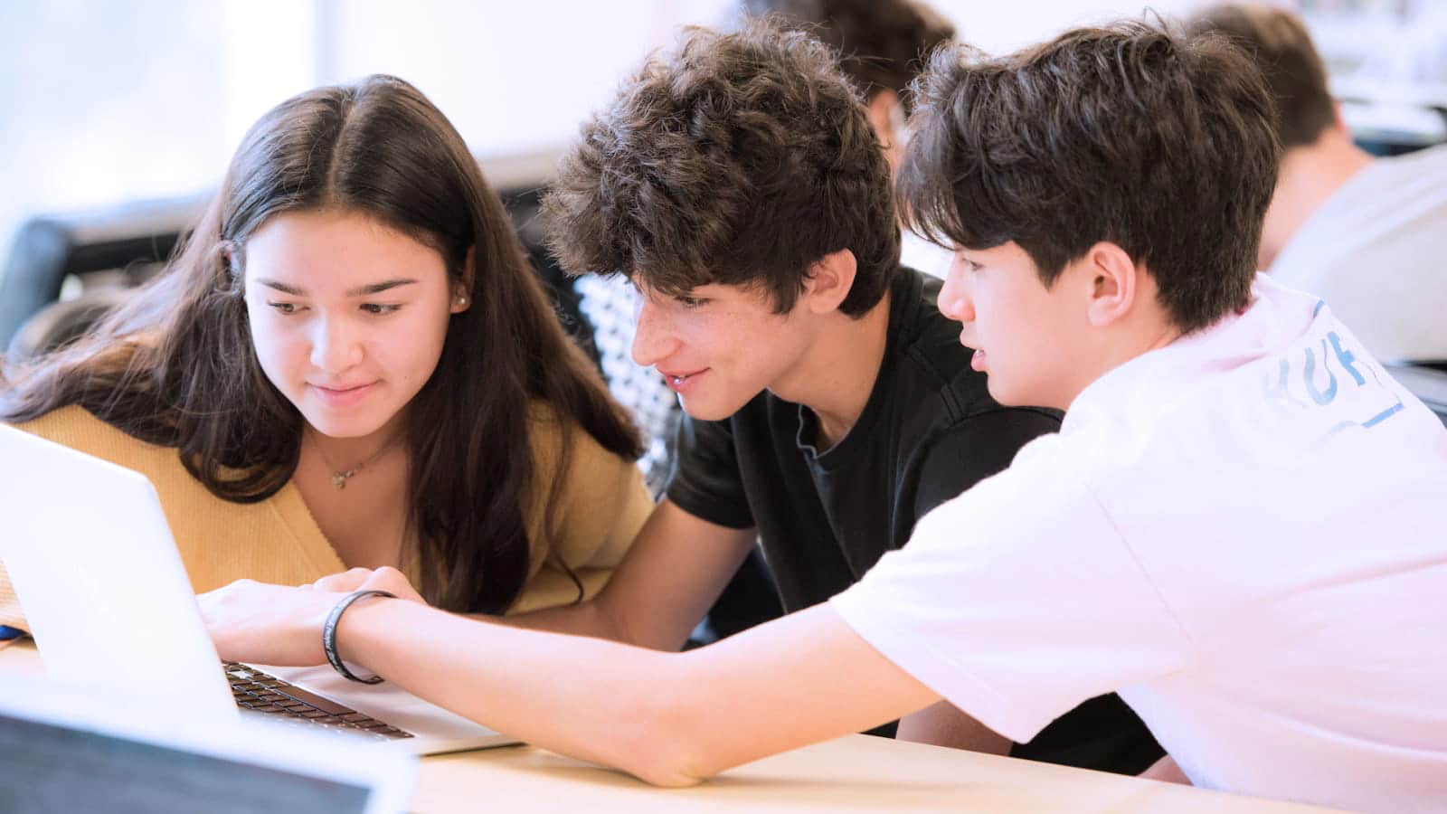 How Laguna Province, Philippines helps students succeed with digital ...